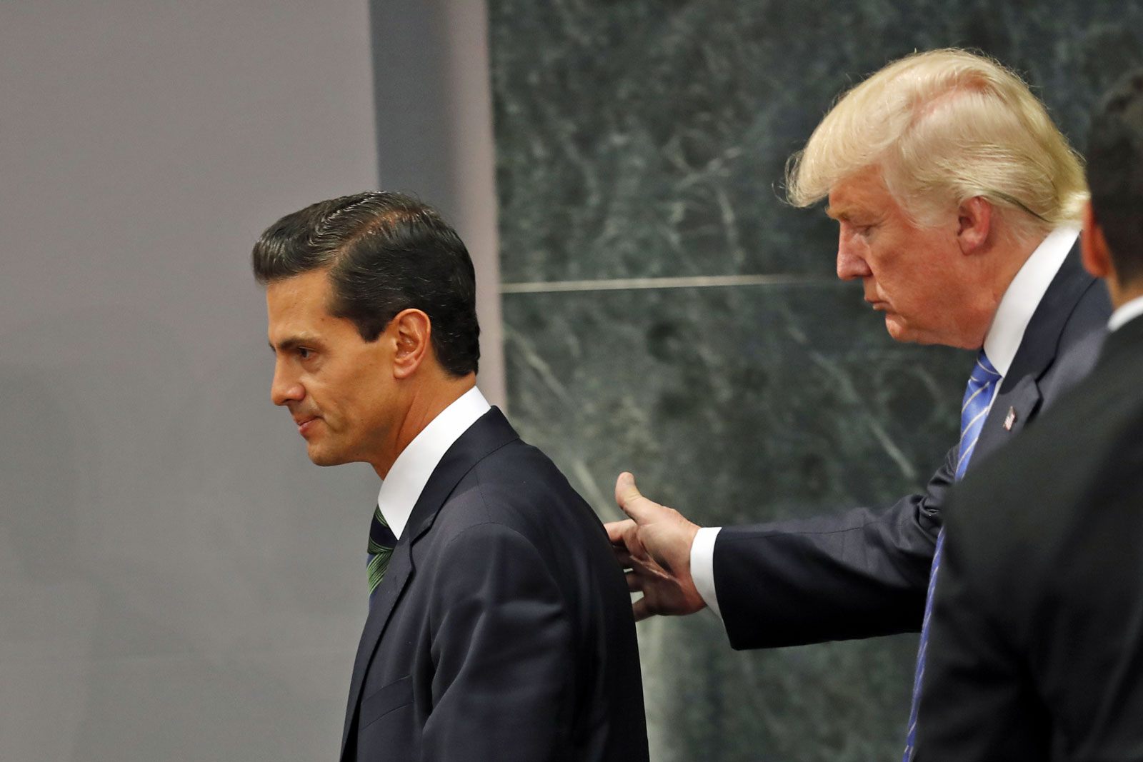 #Miedoso: Trump ya opera contra México, mientras EPN sigue pasmado