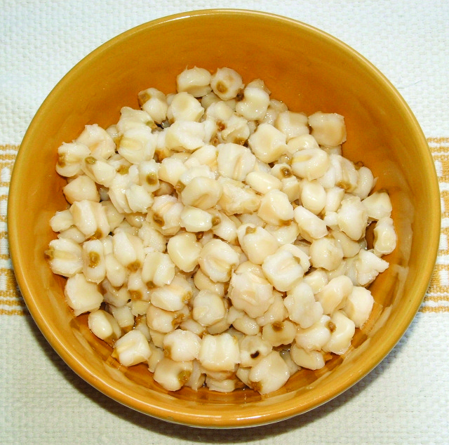 Hominy - maize treated with lime (nixtamalization) – Barrio