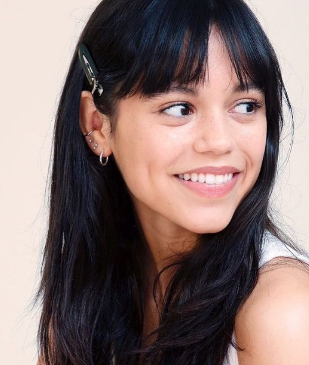 Jenna Ortega Será Merlina Addams 18 Barrio