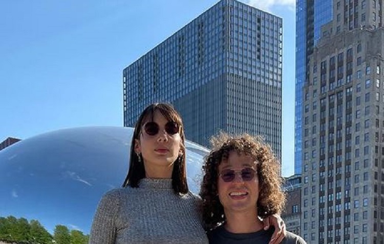 Arianny Tenorio y Luisito Comunica – Barrio