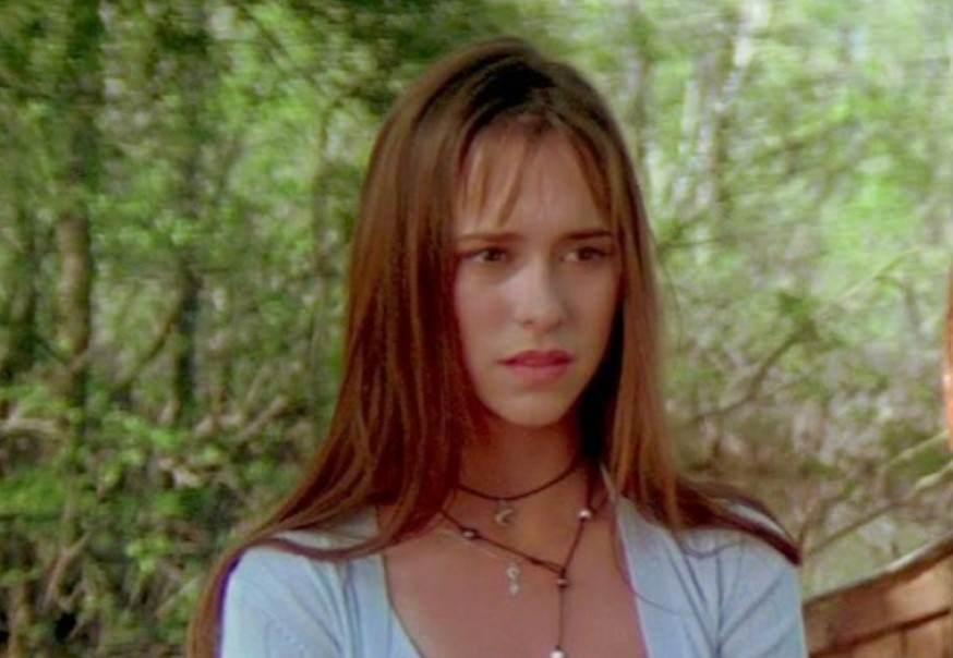 Jennifer Love Hewitt – Barrio