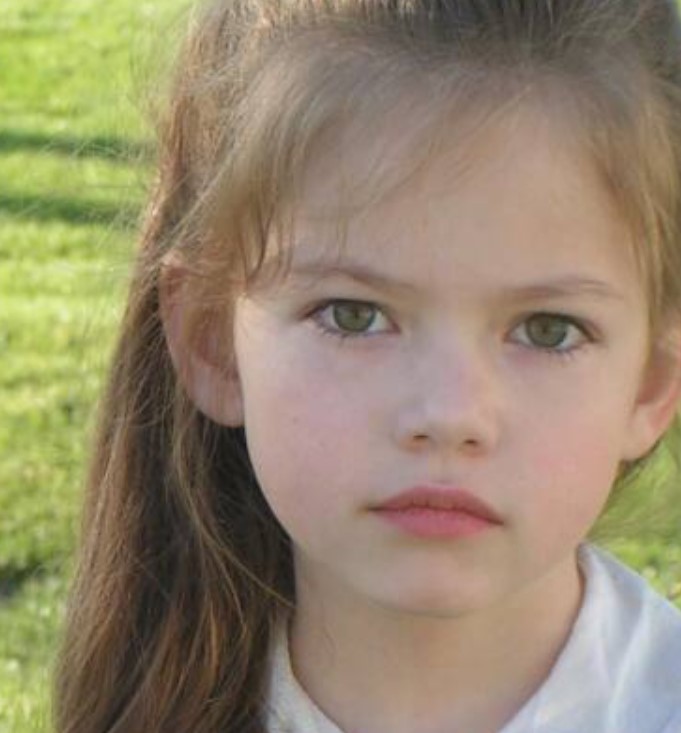 mackenzie-foy-niña-de-crepusculo (5) – Barrio