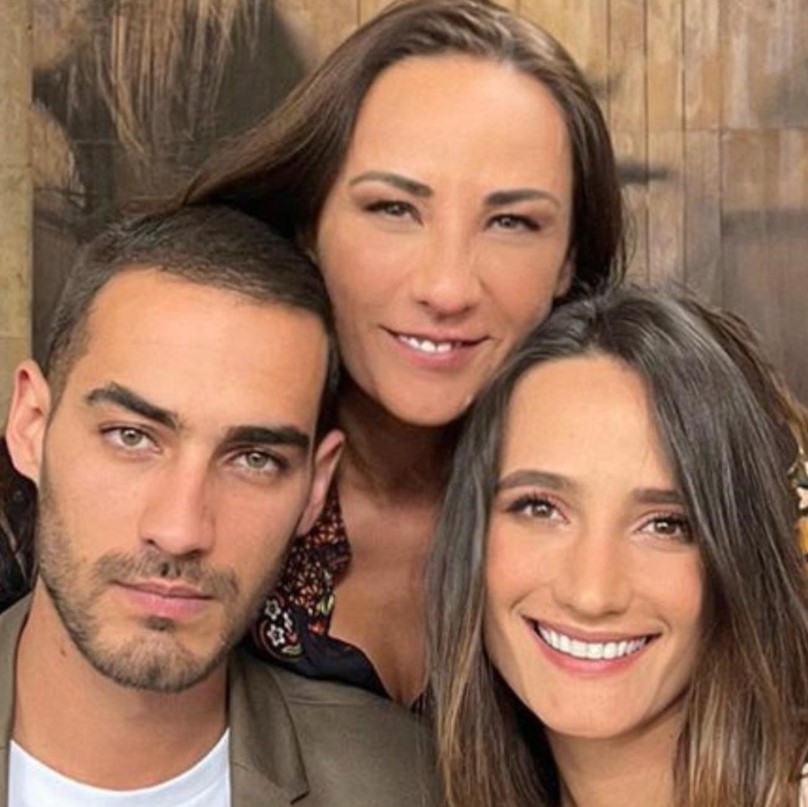 hijos-consuelo-duval – Barrio