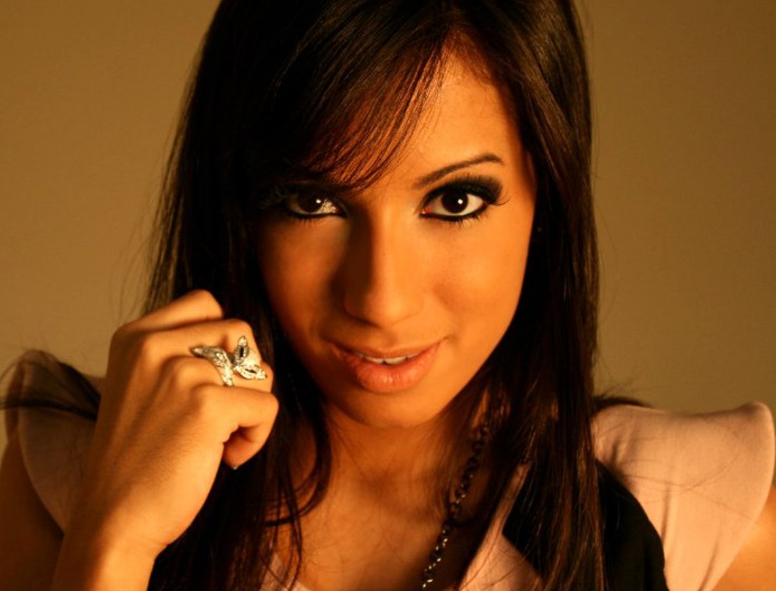 anitta-antes-y-despues-cirugias-esteticas (9) – Barrio