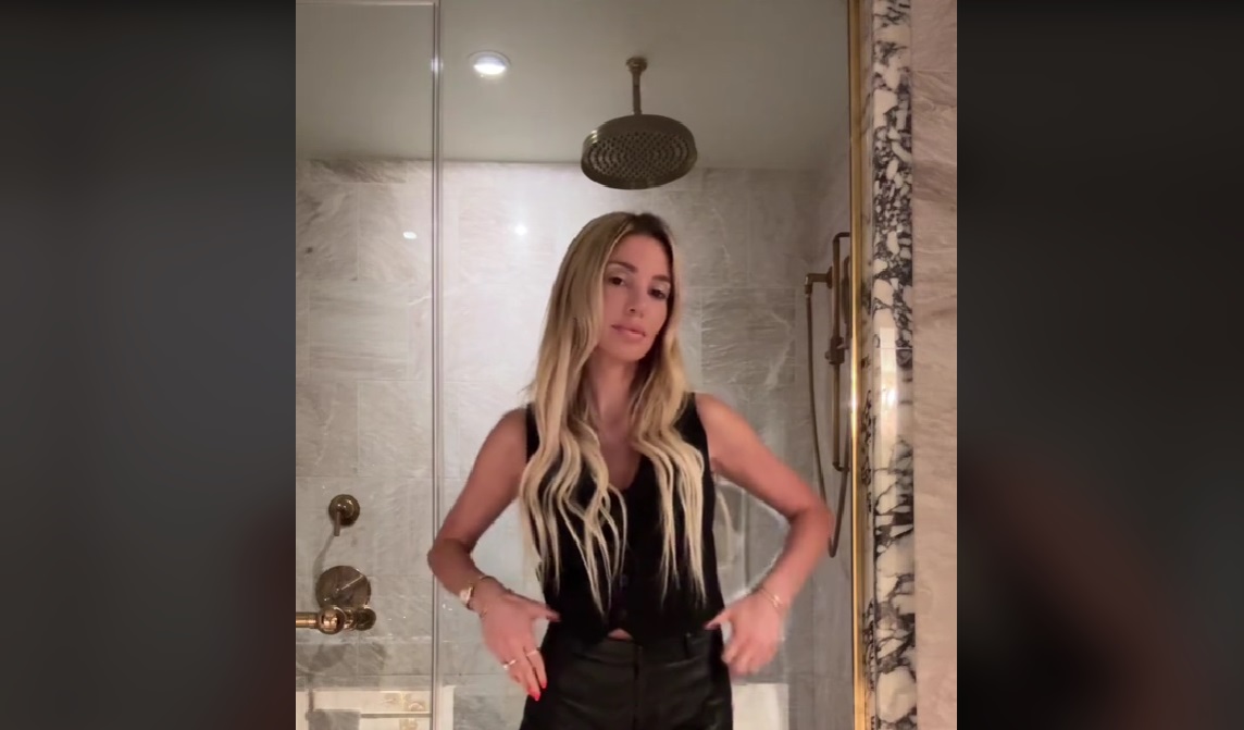 hannah-howell-novia-peso-pluma (7) – Barrio