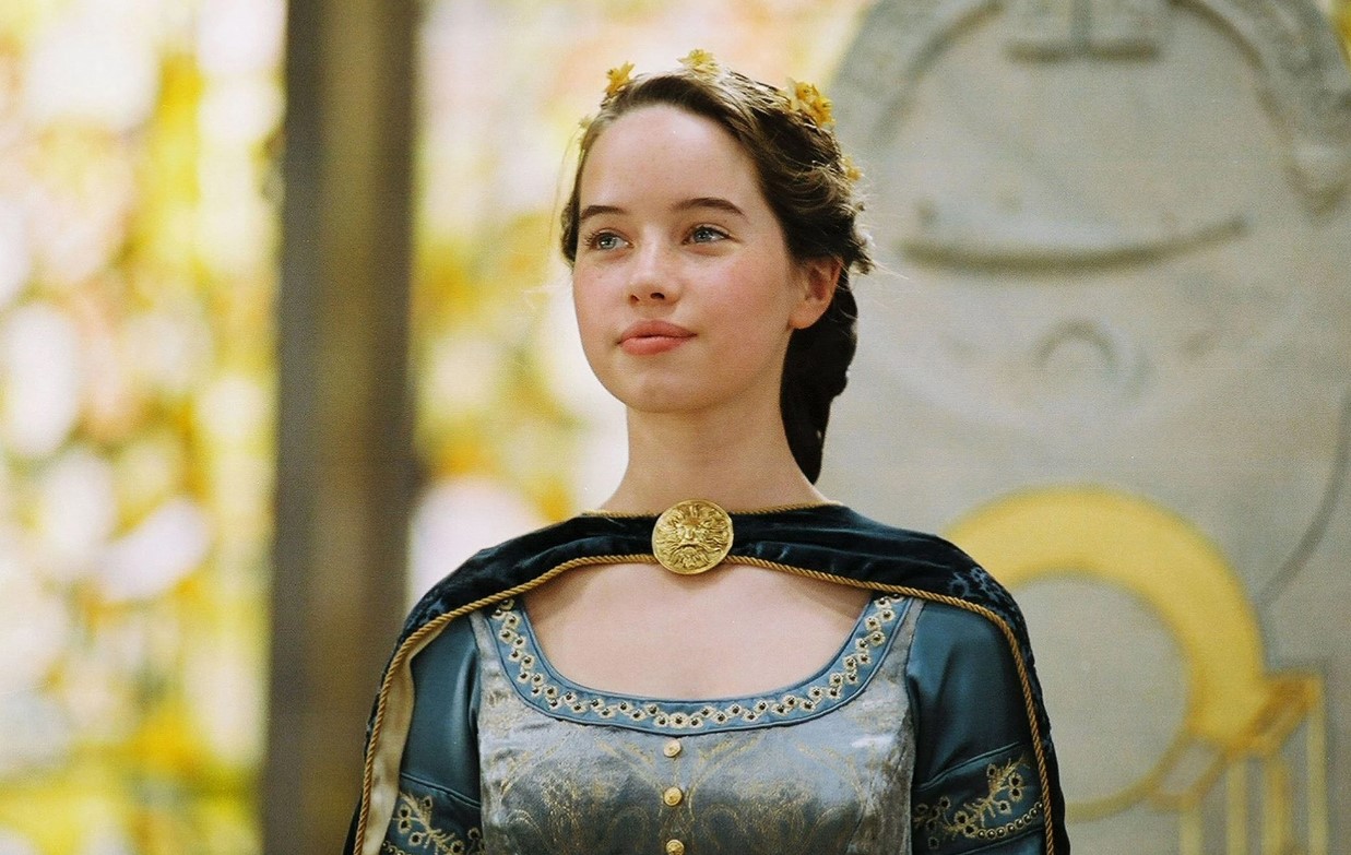 Así luce en la actualidad Anna Popplewell, actriz de “Las crónicas de ...